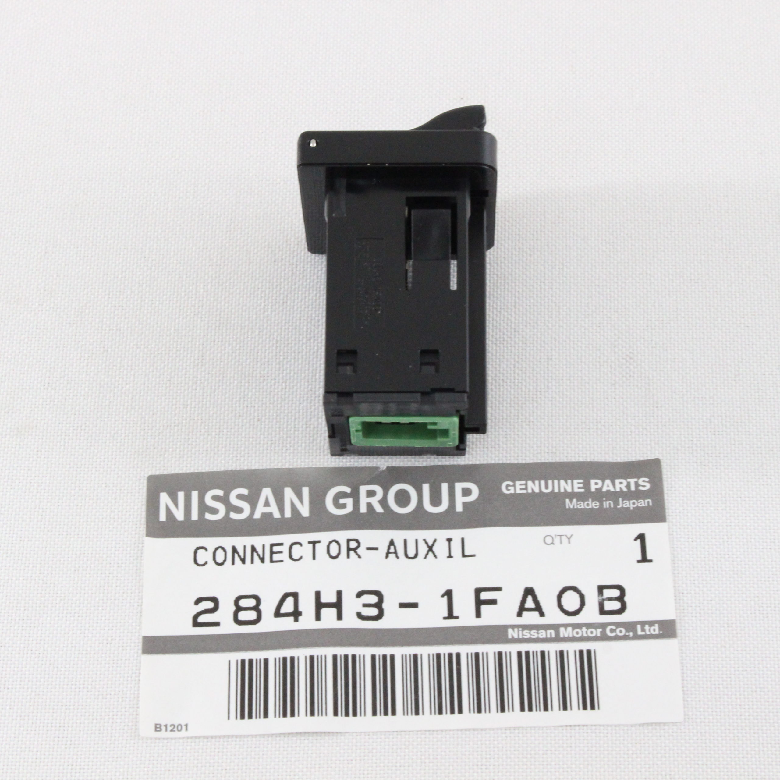 Nissan Infiniti USB Auxiliary Audio Input Adapter Port Charger 284H3 ...