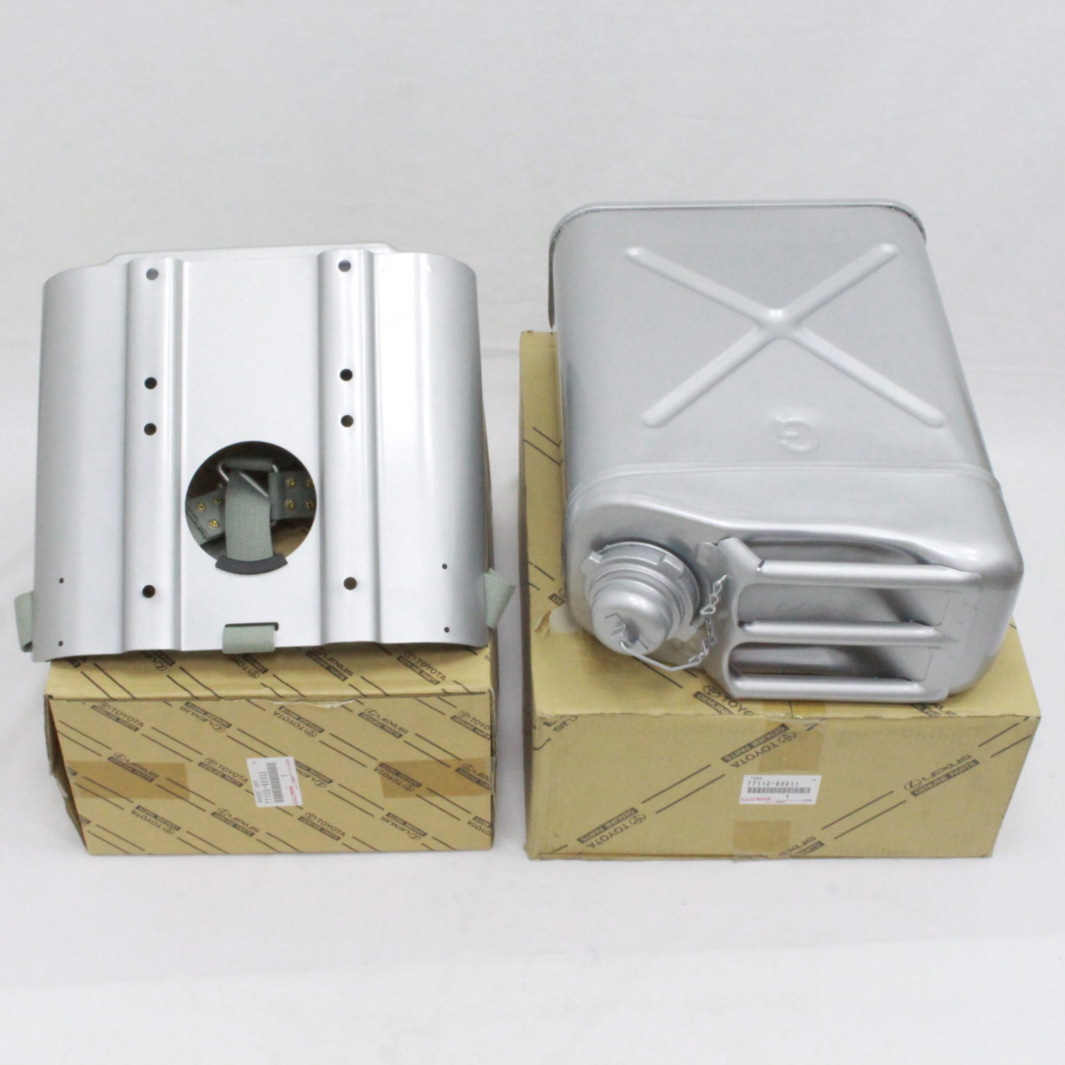 Toyota Land Cruiser FJ40 60 70 80 Metal Jerry Can Auxiliary Fuel Gas ...